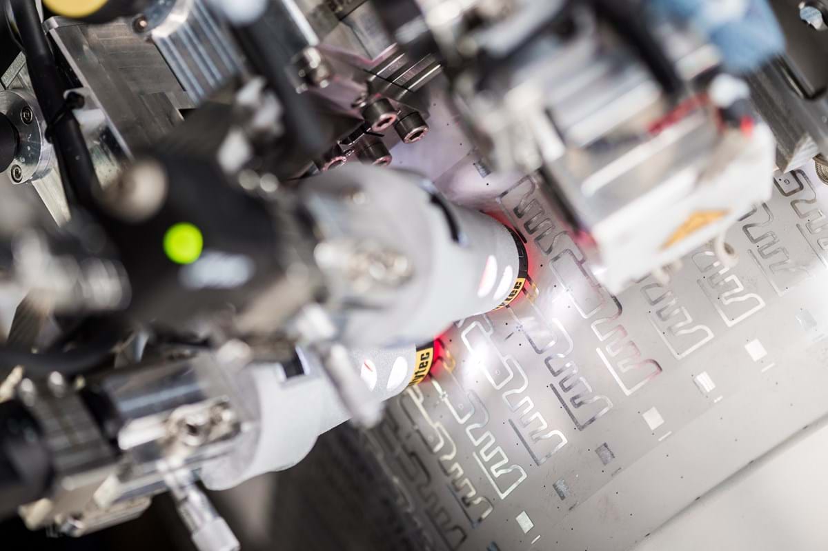 World-record chip placement | Sioux Technologies